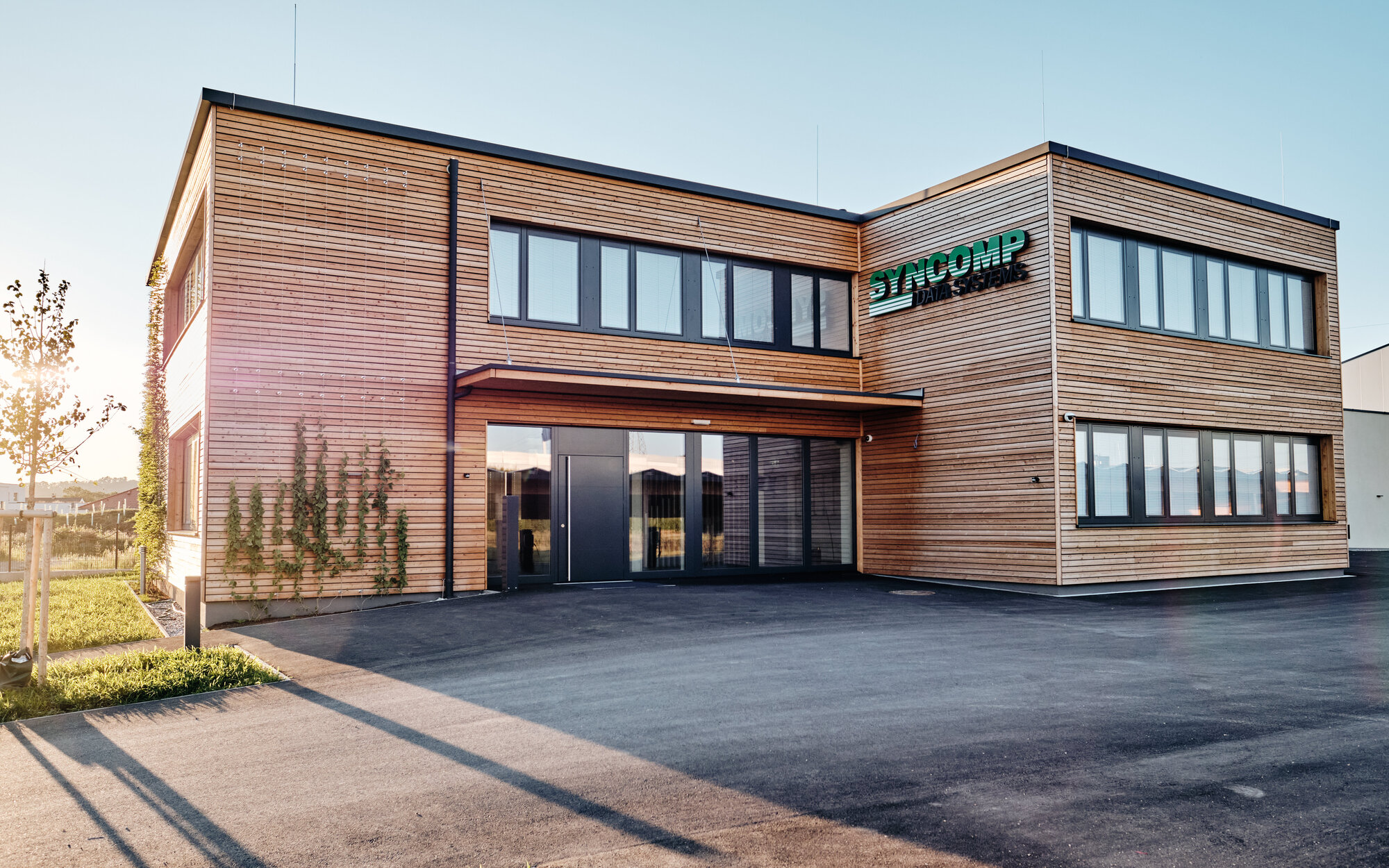 Referenzen: Bürogebäude Fa. Syncomp, St. Pölten | Graf Holztechnik