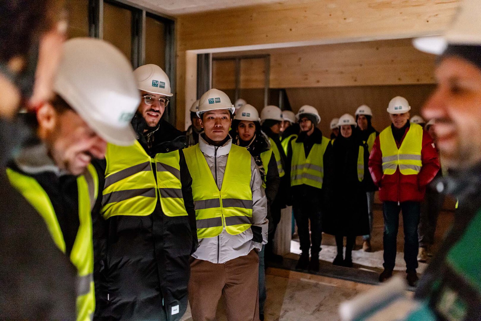 News: Studenten der TU Wien zu Besuch bei der Graf-Holztechnik – Einblicke in moderne ...